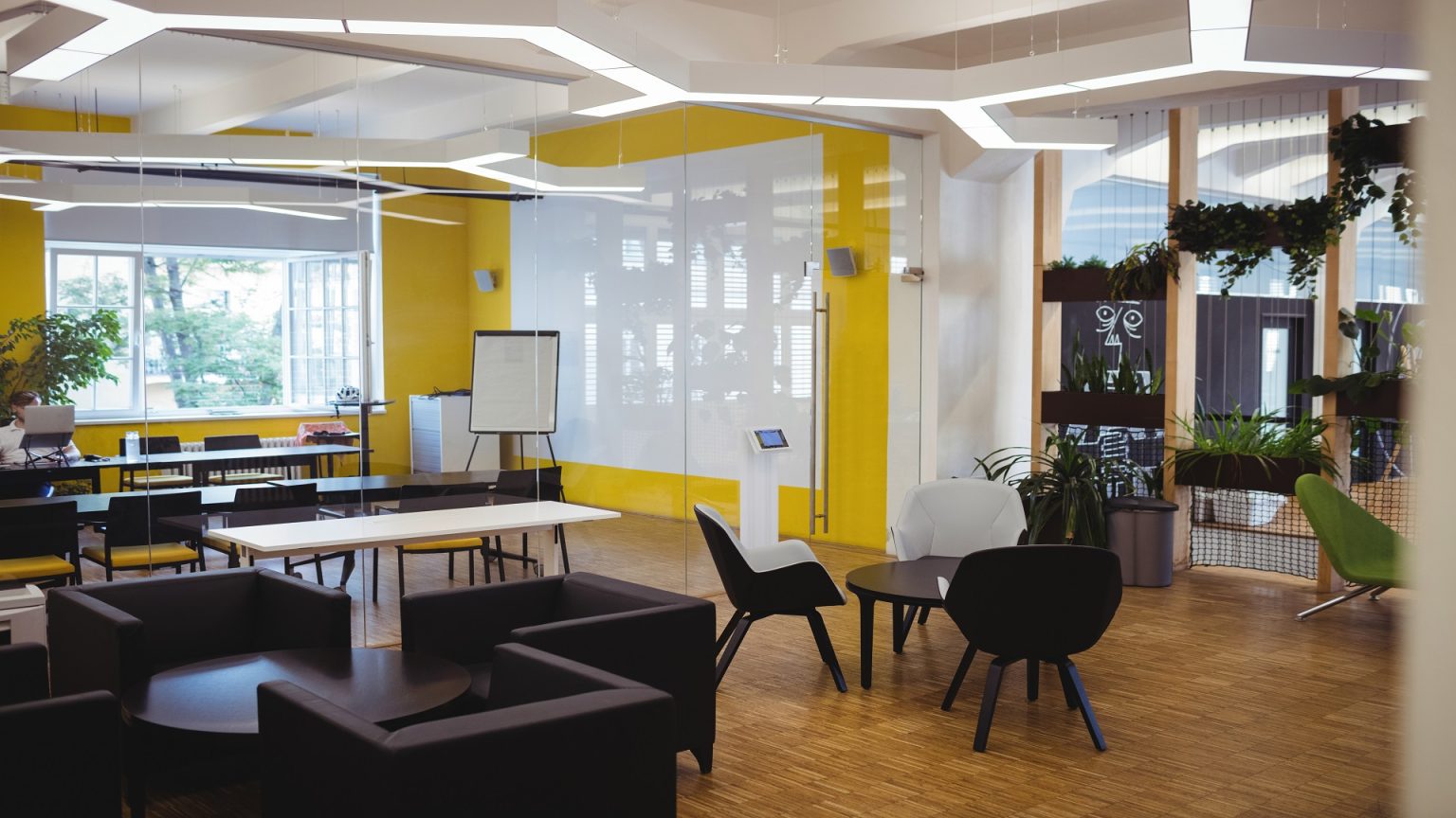 Top IT Office Interior Design Ideas for Modern and Productive Workplace